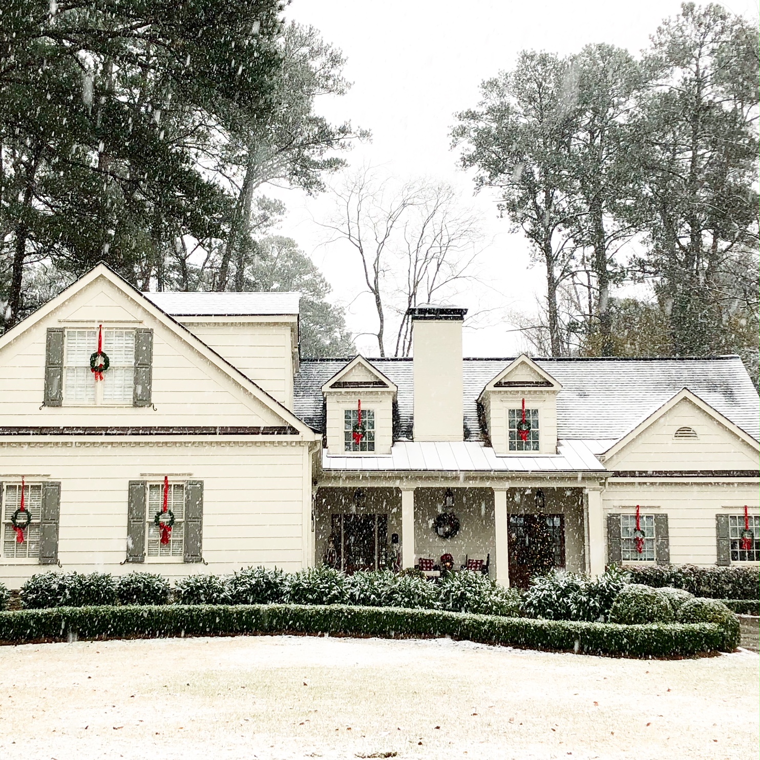 Snowy Christmas Homes - Our Southern Home
