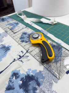 DIY Pleated Lamp Shade for a Thrift Store Lamp
