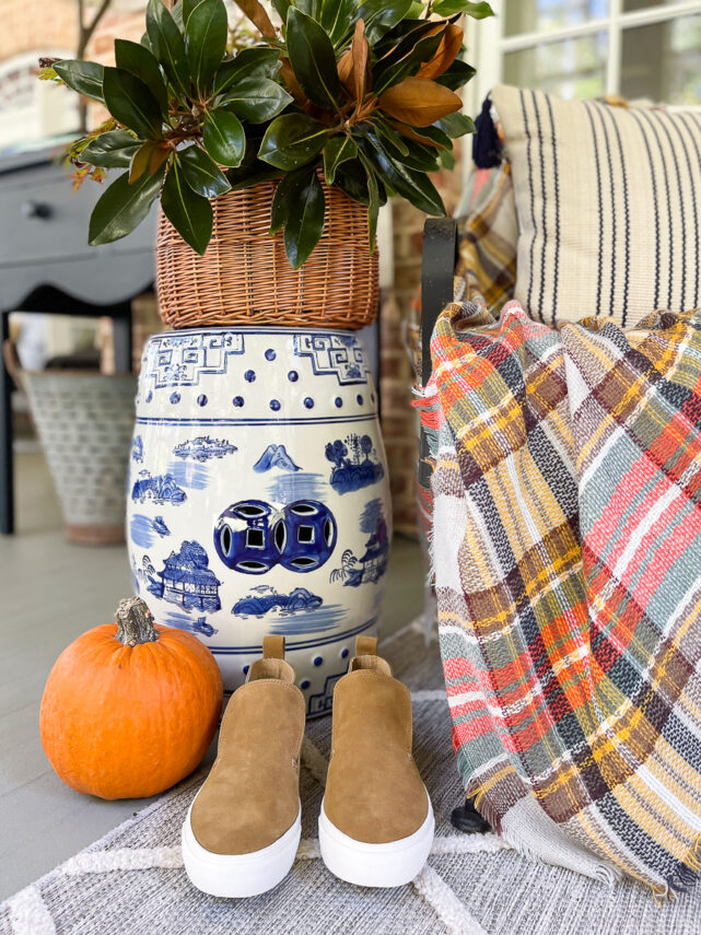 How to Create a Cozy Fall Vignette - Our Southern Home