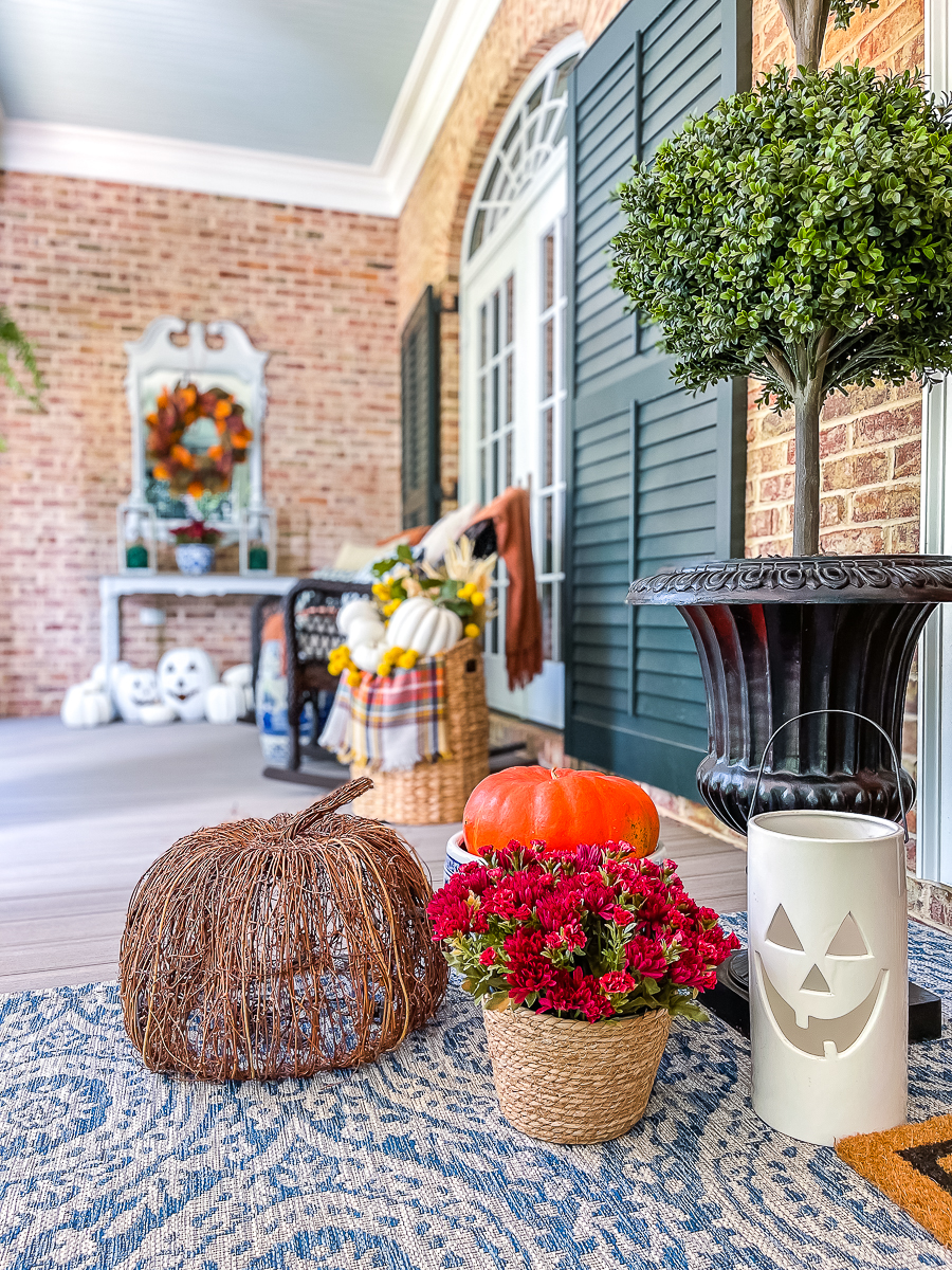 10 Ideas for Decorating a Festive Fall Front Porch